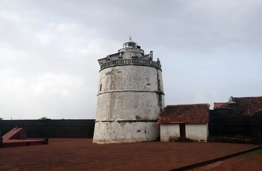 Top 4 Forts in Goa to Explore - Estrela Hotels